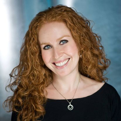 EPISODE 2: Discover Your Creative WHY with Erin Everleigh - Elena Paige