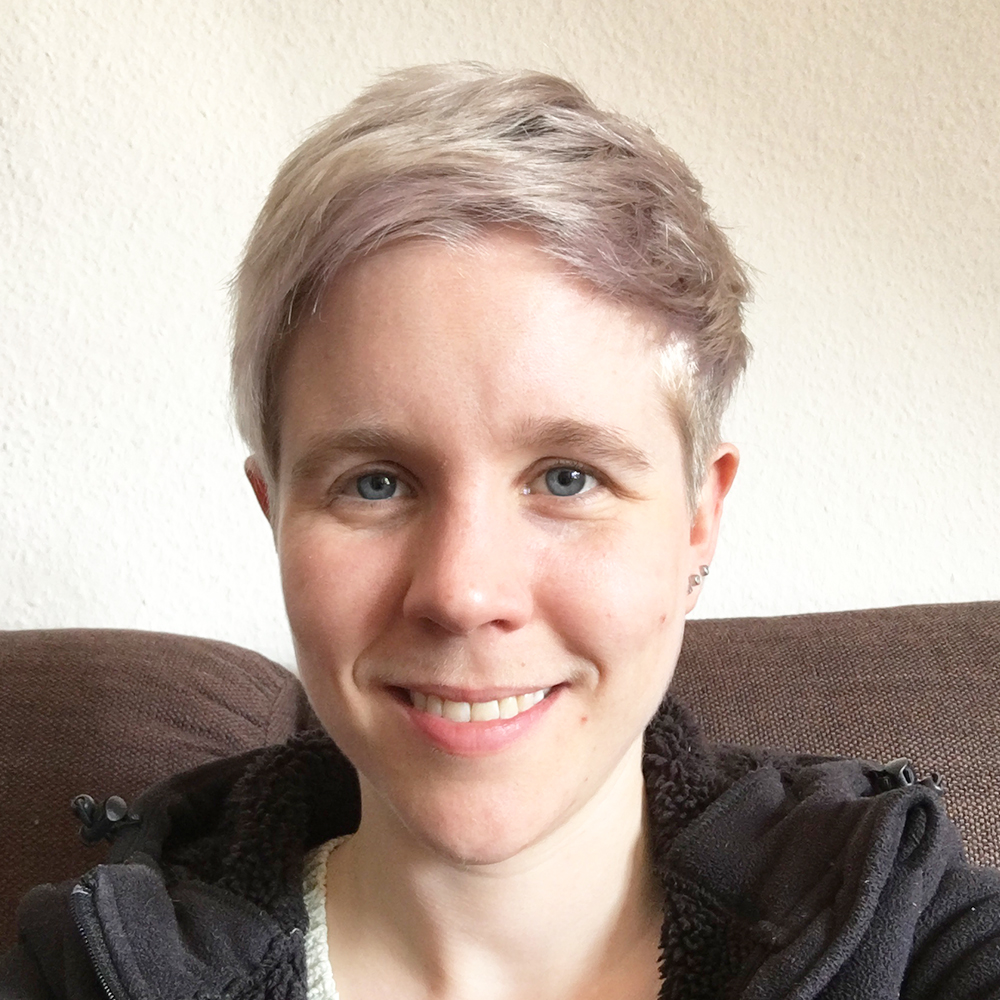 EPISODE 3: Sustain a Regular Creative Practice with Ffion Evans - Elena Paige