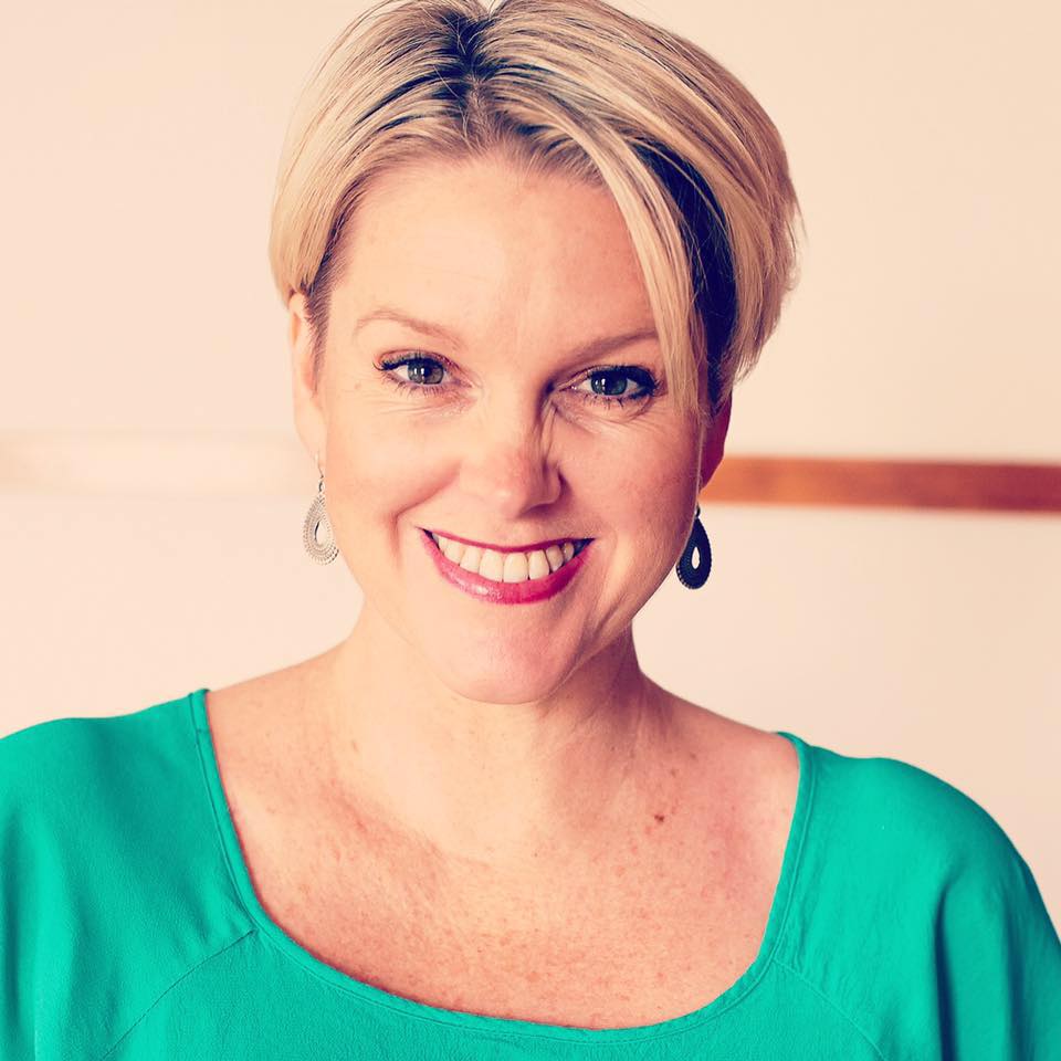 EPISODE 10: Be a Courageous Innovator with Lael Stone - Elena Paige